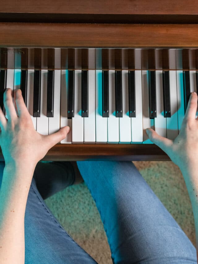 How to Play Hanon Exercises - Emma Blair Piano