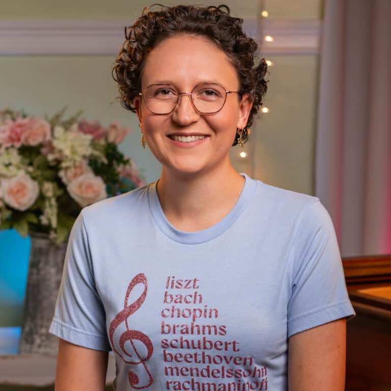 The Difference Between Major and Minor Scales - Emma Blair Piano